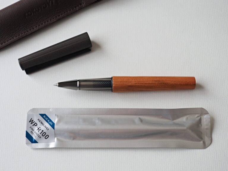 新感覚の書き心地！コクヨの高級筆記具「KOKUYO WP」限定モデルを試す【KOKUYO Limited Edition 2024 木軸/ウワミズザクラ レビュー】 | ホシイモノガ＝アリス・ギル